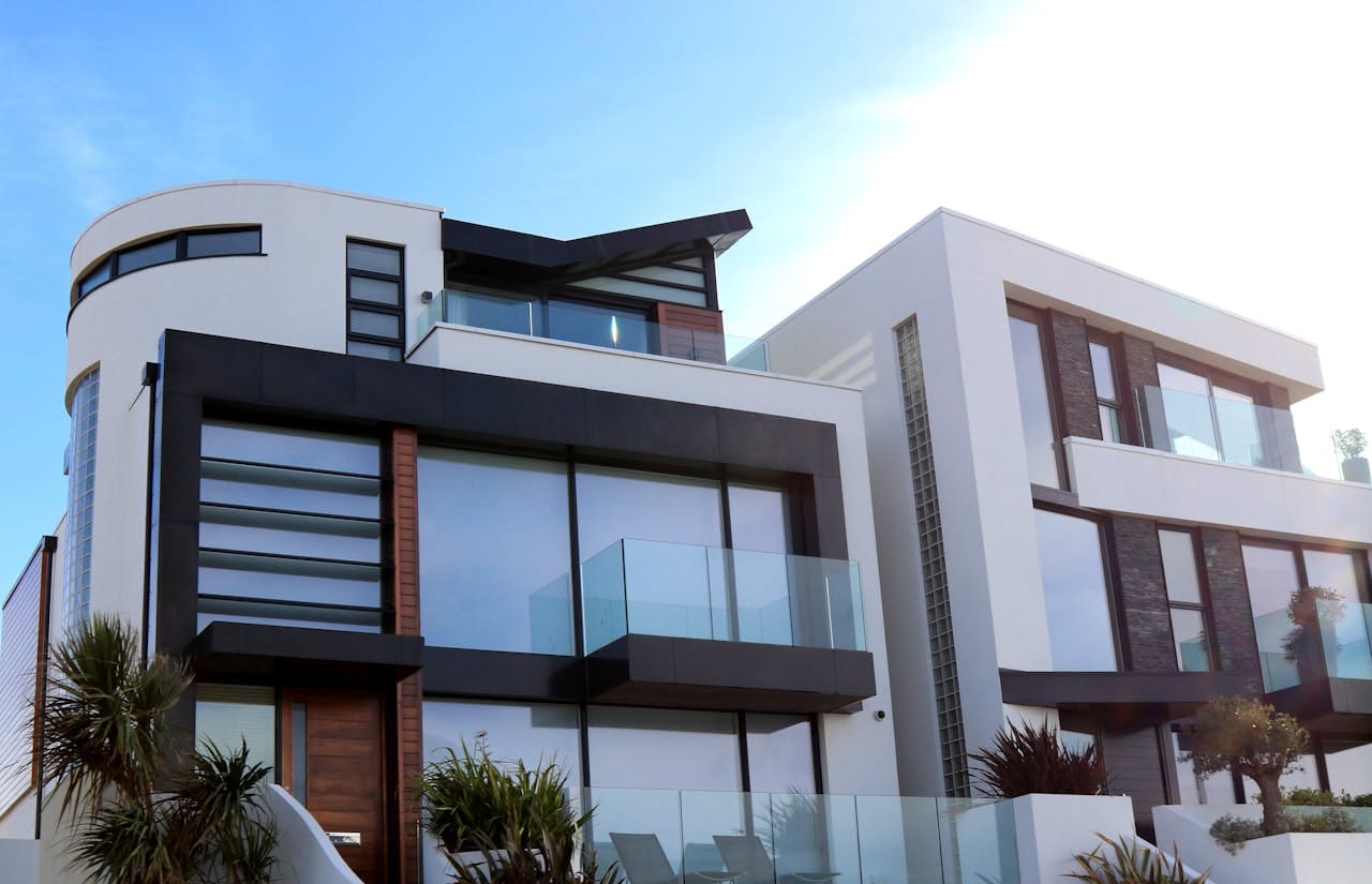 Luxury Homes as Business Tools: Why US Entrepreneurs Inve ...